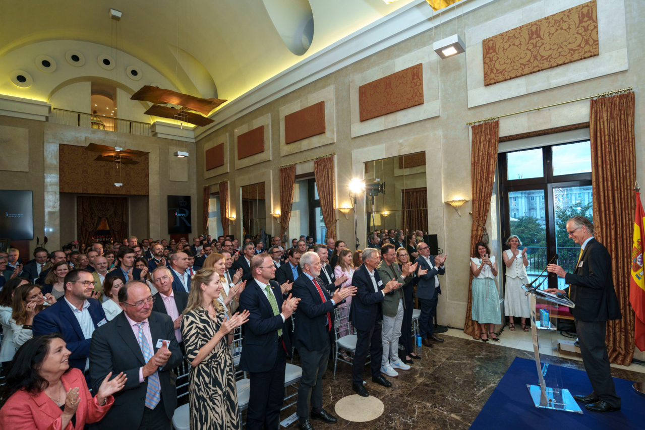 Die Deutsche Handelskammer erneuert ihren Vorstand mit Francisco Pérez Botello (Volkswagen Group ...